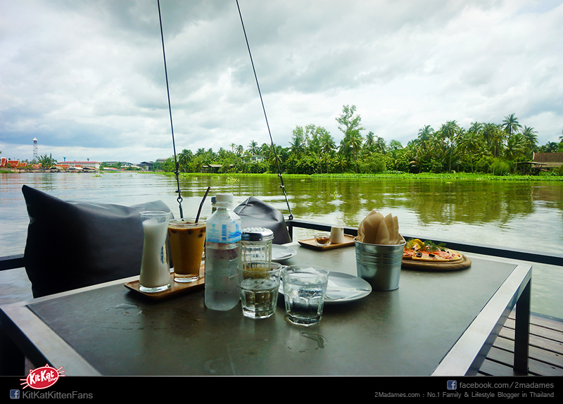 RIVA Floating Café นั่งชิลกับร้านบรรยากาศดีริมน้ำใกล้ๆกรุงเทพฯ